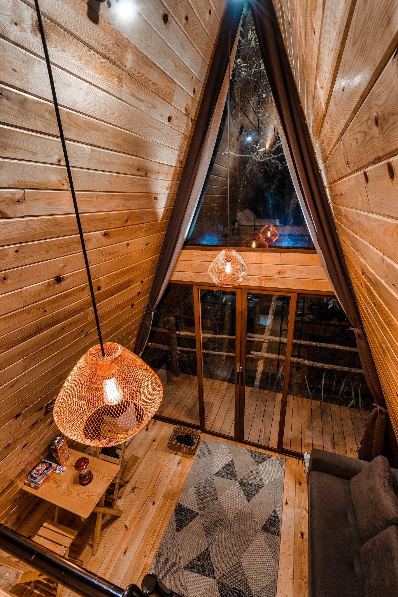 Wander Cabins, las espectaculares cabañas geométricas para escapar de ...