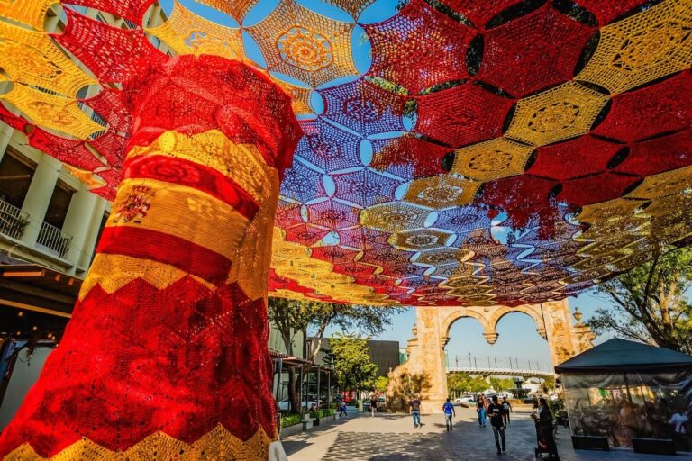 Cielo tejido mundialista de Zapopan deslumbra con arte y futbol ...